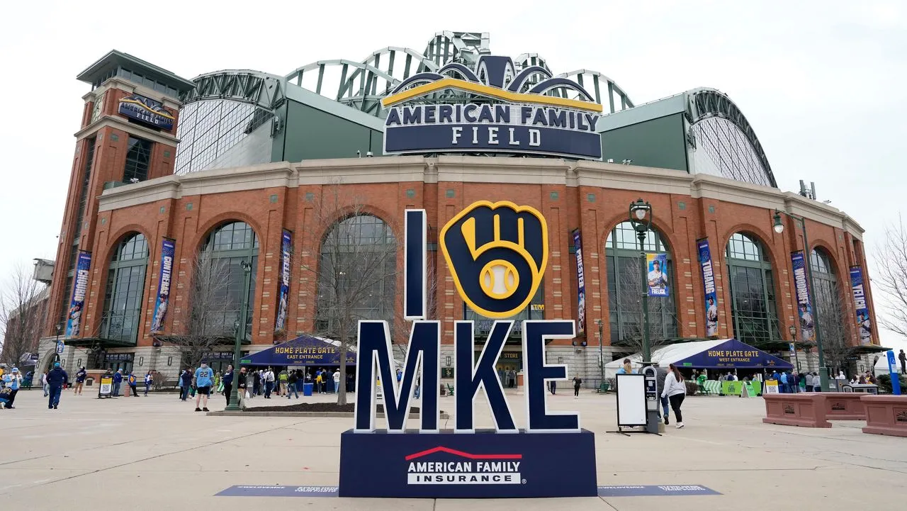 Milwaukee Brewers Giveaways and Promotions For 2026 Season - Let's Go ...